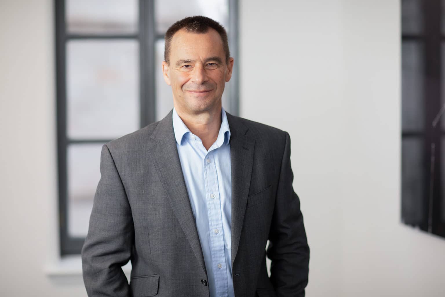 Our Experts - Redgrave
